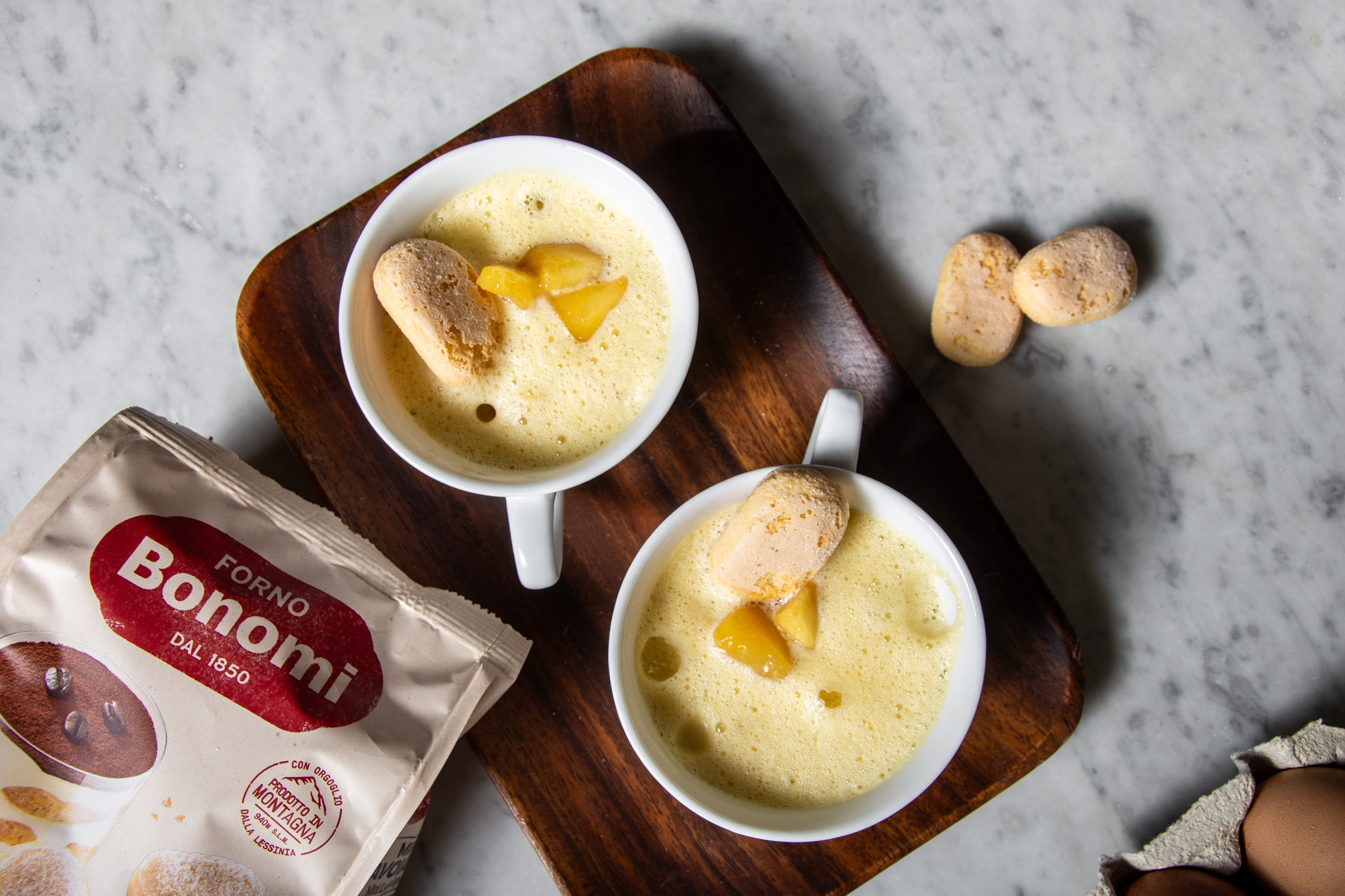 Zabaione caldo con mele caramellate e mini savoiardi | Ricetta | Forno ...